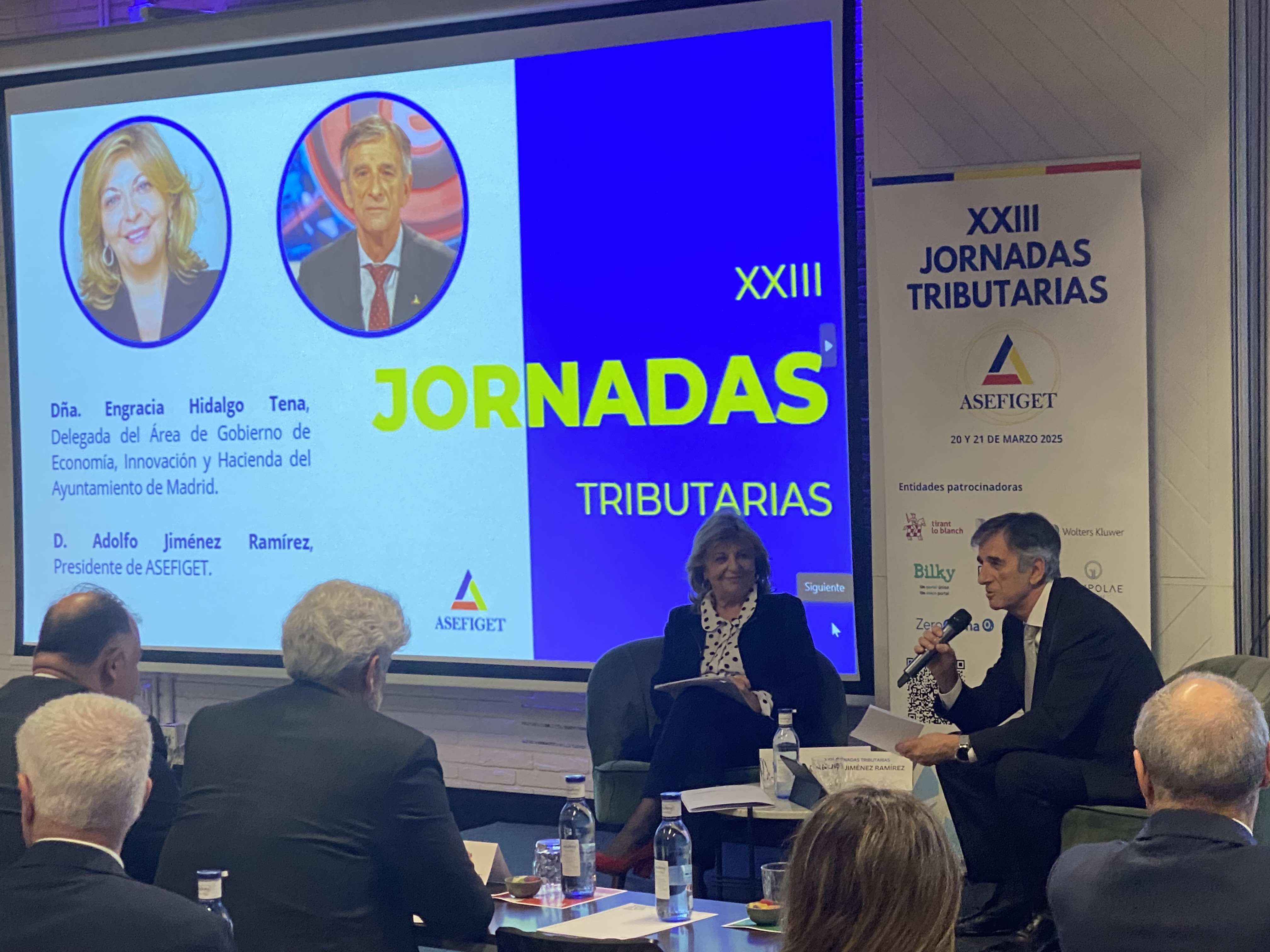 La atención al contribuyente, la adaptación tecnológica o una política de ingresos equilibrada ...